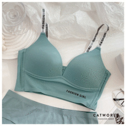 元氣女孩。無鋼圈字母肩帶運動風無痕內衣 (藍)B杯-Catworld